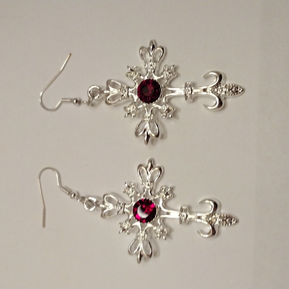 Jewelry | 2xhp Nwt Beautiful Goth Silver With Red Stone Elaborate Cross ...